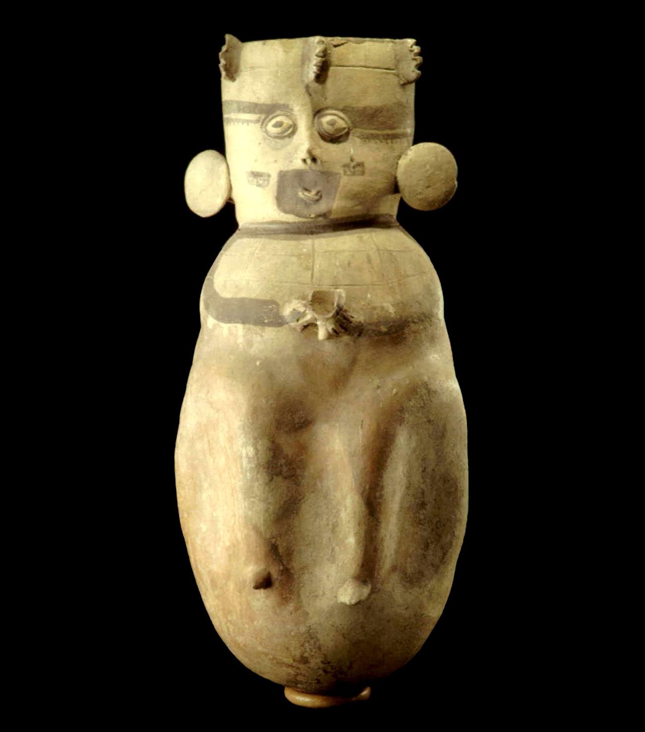 A Chancay Funeraru Urn, Peru - Artkhade