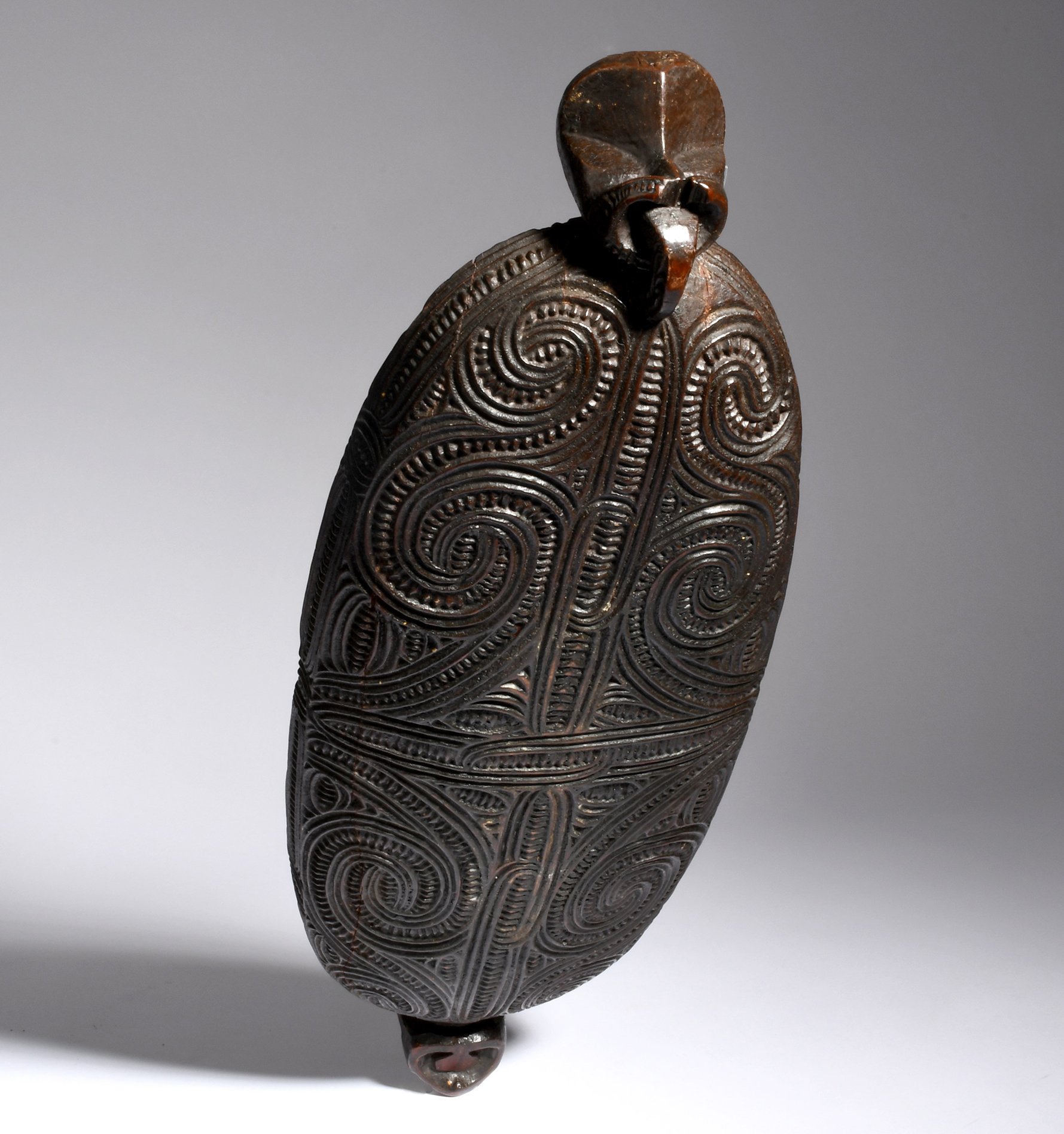 A Maori feather box waka huia, New Zealand - Artkhade